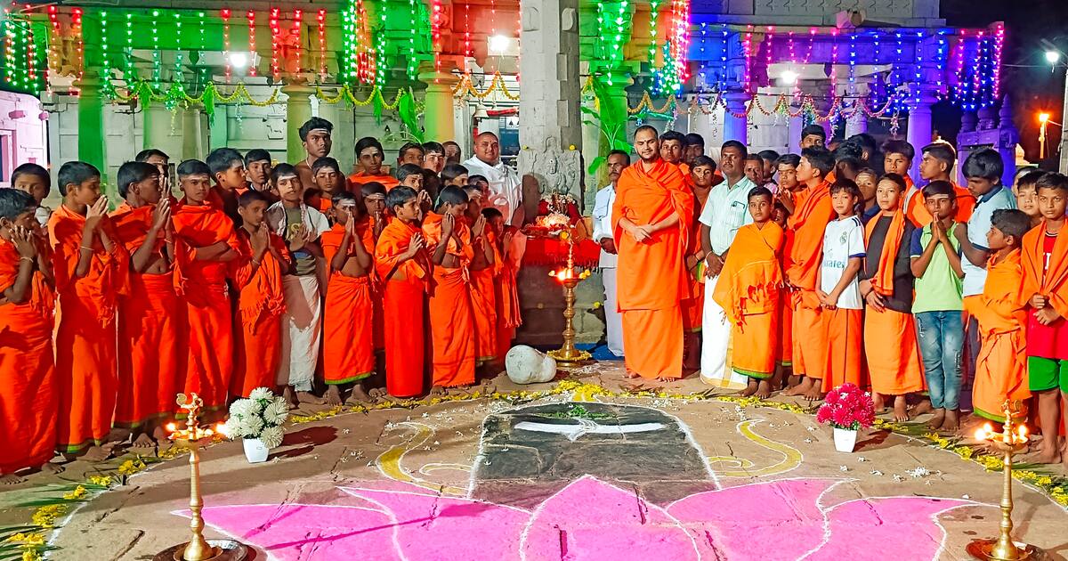 god resides in your heart temple