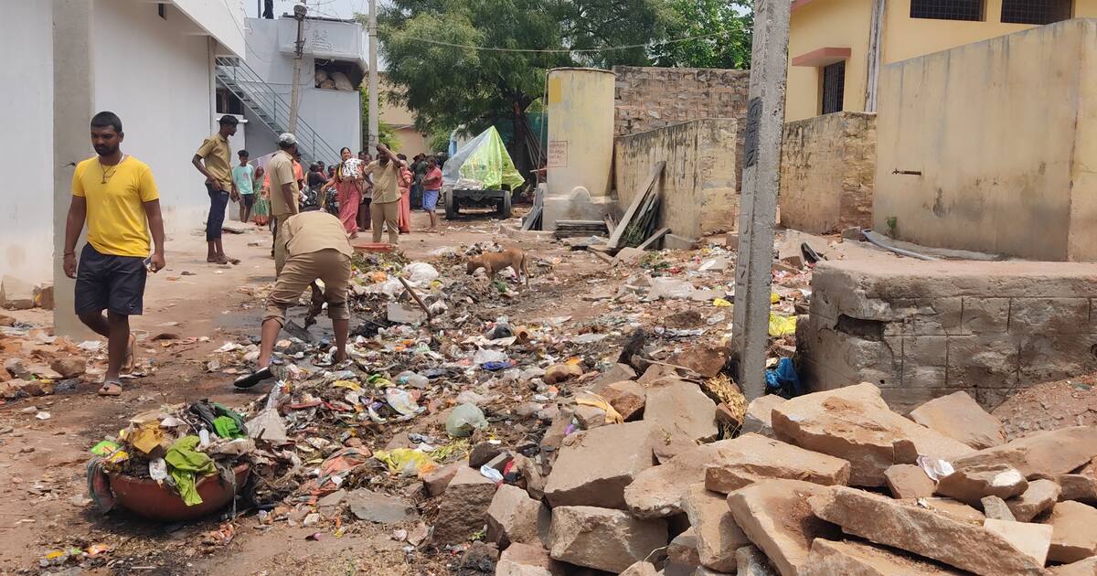 demand for repair of public toilets