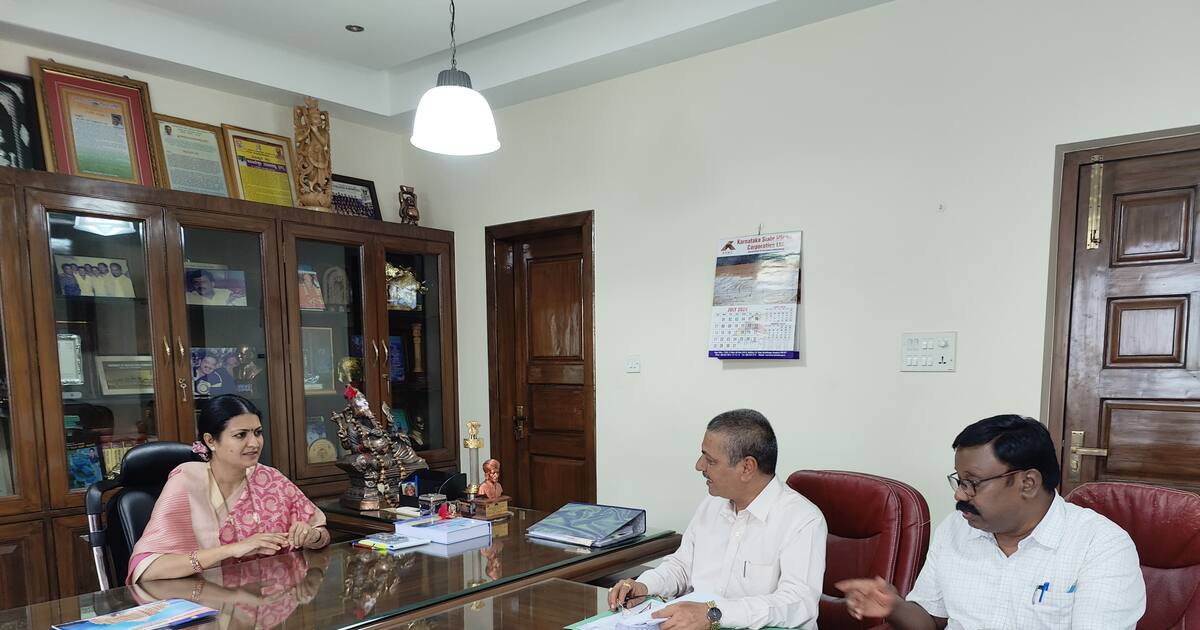 convert honnali, harihara, harpanahalli road into national highway
