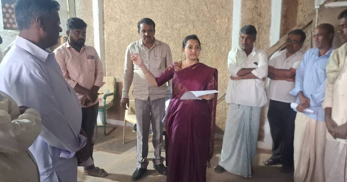 give to the buying center without giving to the middleman: collector ...