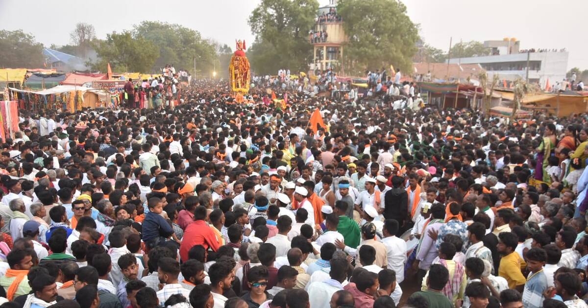 crowds throng for maharathotsava of sharif shivayogi and guru govinda bhatt