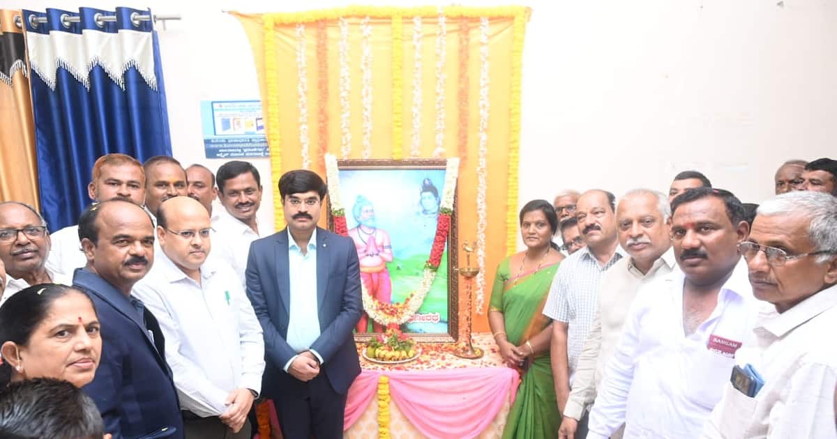 bhagiratha maharshi who drained the ganges to the earth