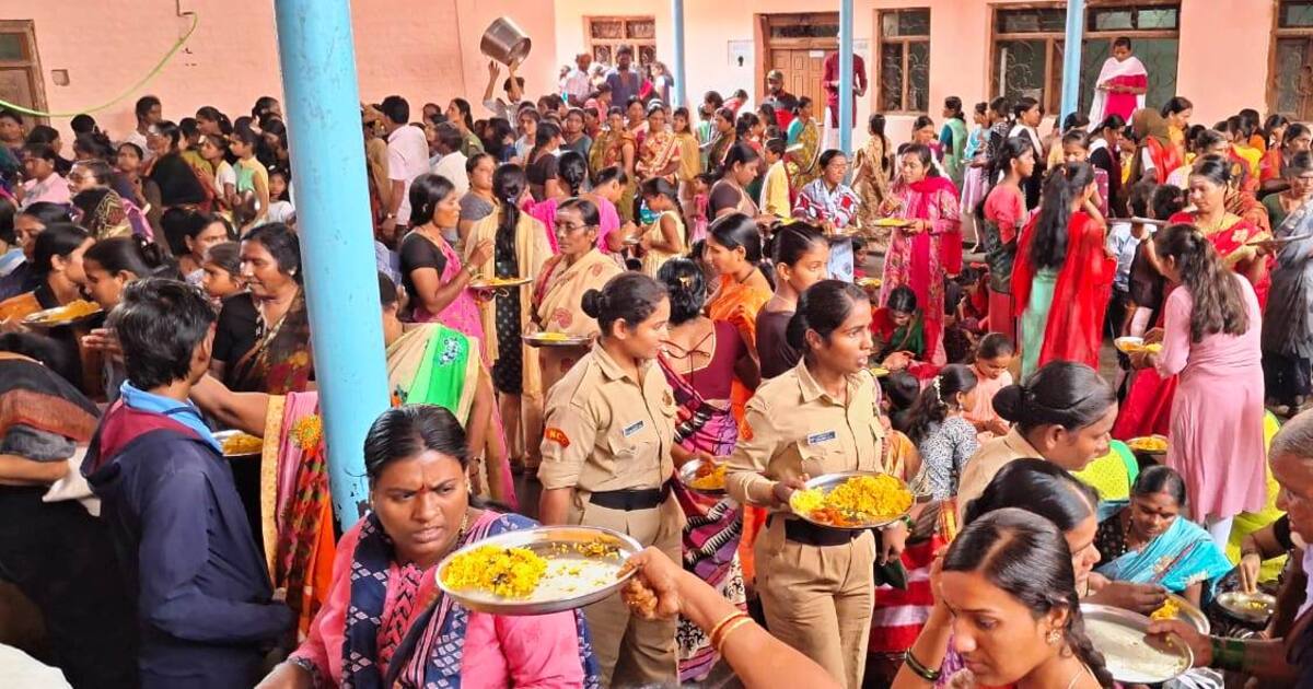 private devotees who ate jalebi and bonde prasadam
