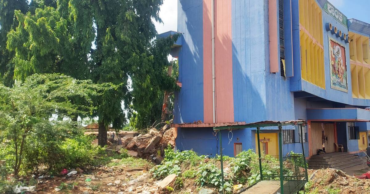 honnali's shanta theater to go down in history