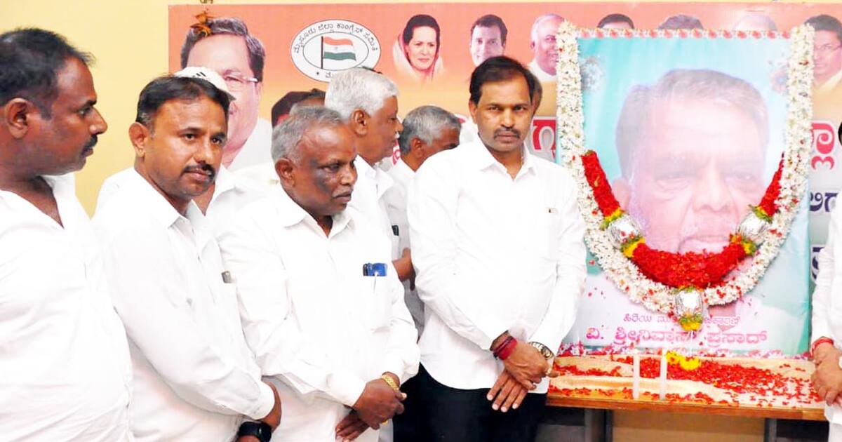 srinivasa prasad, a rare politician in the country: doddaswame gowda
