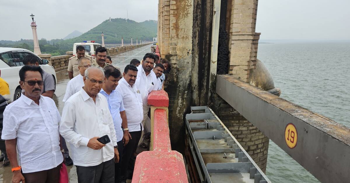 neglect for repair of crust gate, government playing with the future of ...