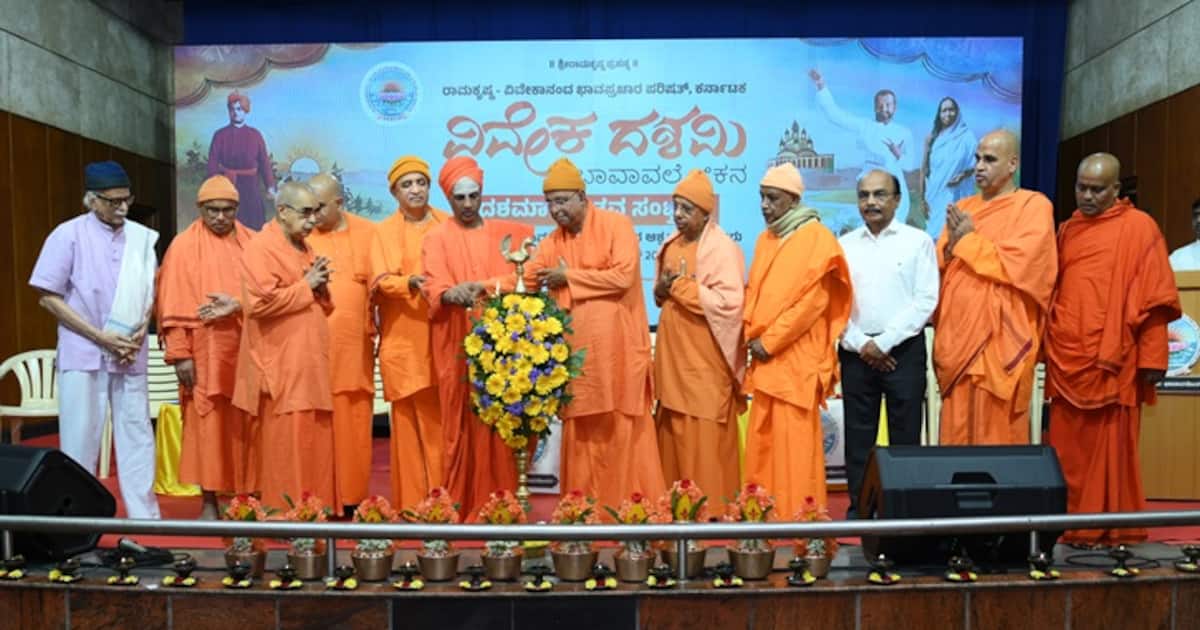 indian culture ideal for the world says siddhalinga swamiji in tumkur