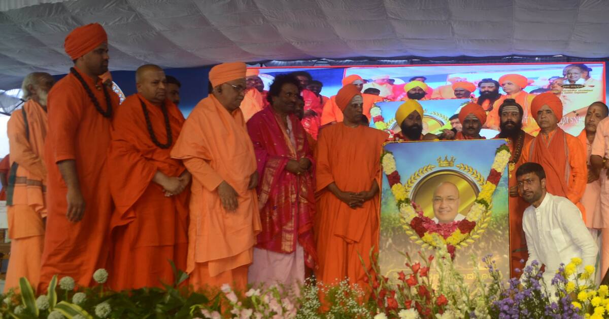 nagana gowda never abandoned religion, ethics, and ideology: siddaganga sri