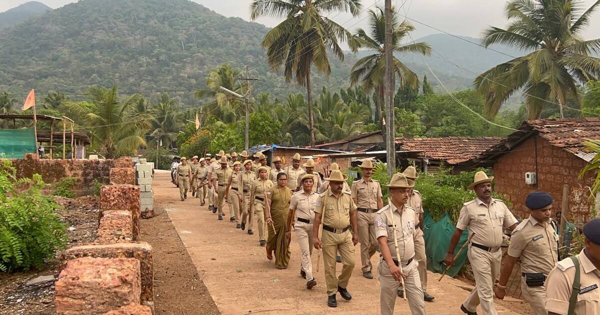 lok samara: police procession in shirwada