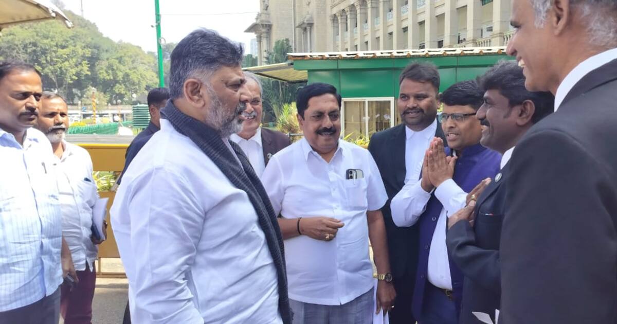 former mla narendra pleads for establishment of permanent court in hanur
