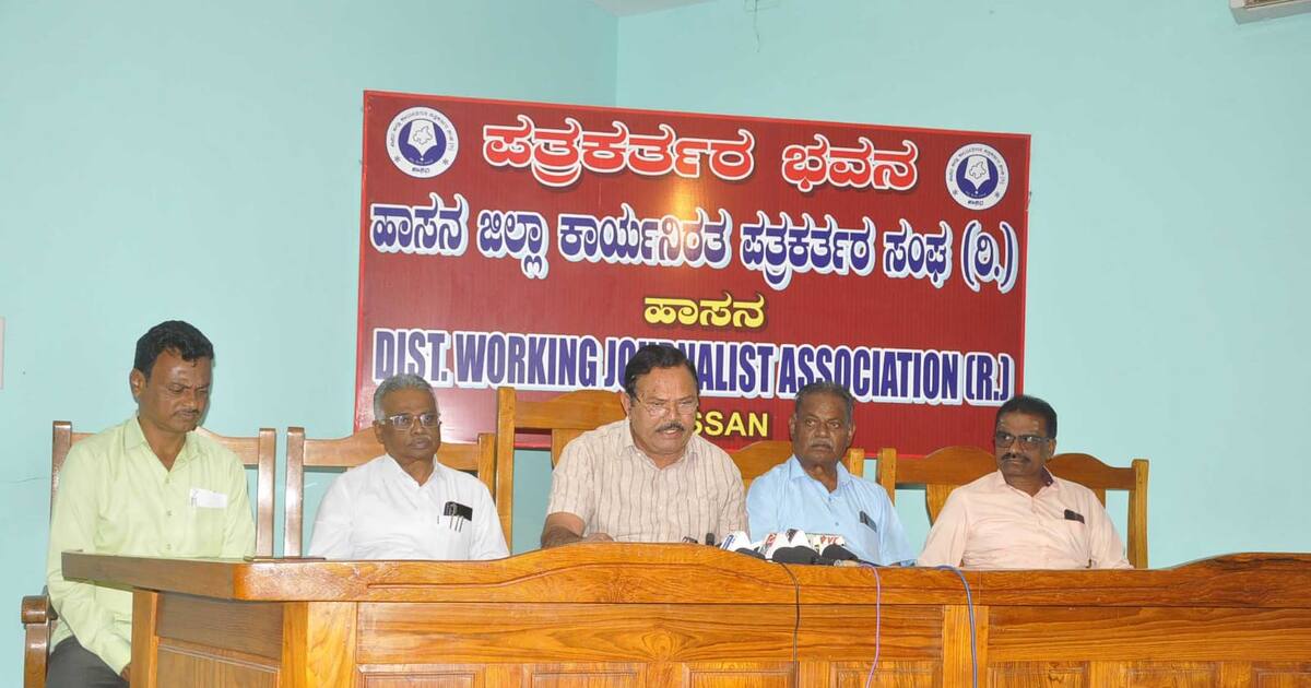 take disciplinary action against those guilty of fake aadhaar - take disciplinary action against ...